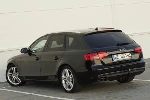 Audi A4 2014 in Riga, with an engine capacity of 2.00 L and mileage of 195 thousand km for 7700 €, photo 9 on AUTOMOTO.COM.LV