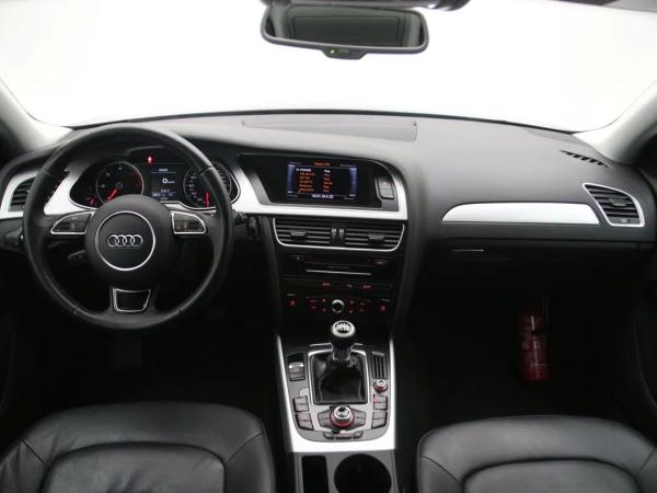 Audi A4 2015 in Vilnius, with an engine capacity of 2.00 L and mileage of 206 thousand km for 10999 €, photo 2 on AUTOMOTO.COM.LV