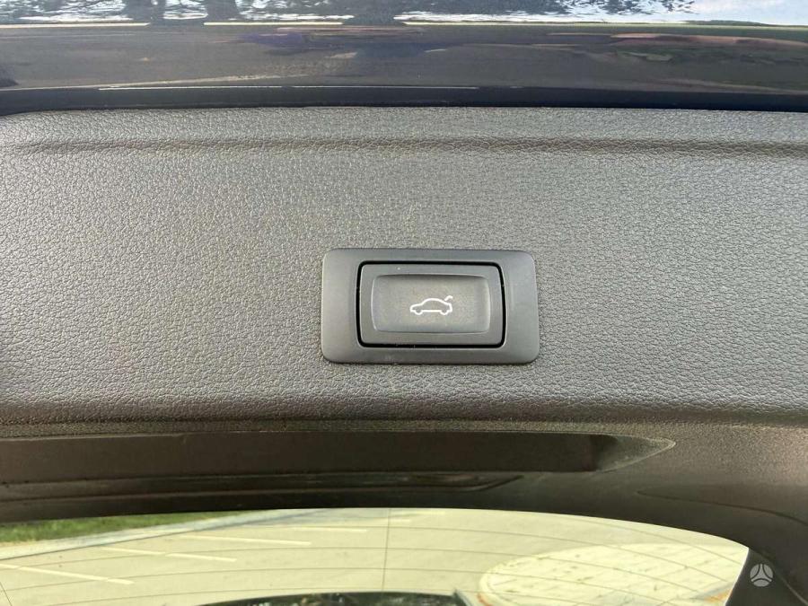 Audi A4 2016 in Kaunas, with an engine capacity of 2.00 L and mileage of 203 thousand km for 14222 €, photo 20 on AUTOMOTO.COM.LV