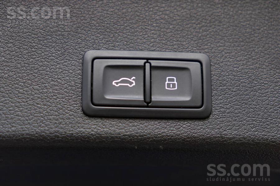 Audi A4 2017 in Riga, with an engine capacity of 1.40 L and mileage of 287 thousand km for 10490 €, photo 13 on AUTOMOTO.COM.LV