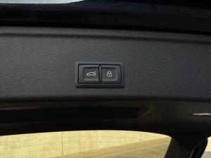Audi A4 2017 in Riga, with an engine capacity of 2.00 L and mileage of 136 thousand km for 16900 €, photo 12 on AUTOMOTO.COM.LV
