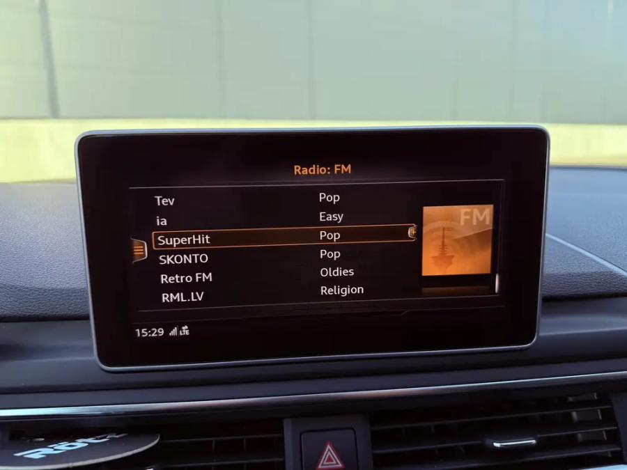 Audi A4 2017 in Riga, with an engine capacity of 2.00 L and mileage of 136 thousand km for 16900 €, photo 44 on AUTOMOTO.COM.LV