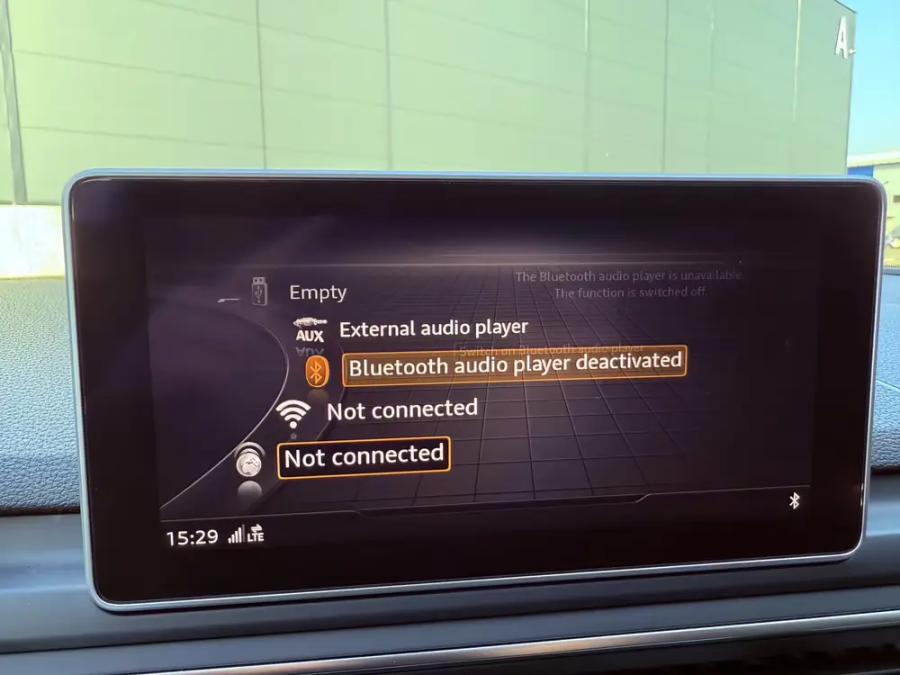 Audi A4 2017 in Riga, with an engine capacity of 2.00 L and mileage of 136 thousand km for 16900 €, photo 46 on AUTOMOTO.COM.LV