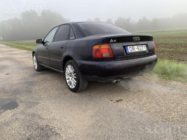 Ауди А4 1995 в Рига на AUTOMOTO.COM.LV Фиолетовый Ауди А4 1995 в Рига, объемом двигателя 1.80 л и пробегом 420 тыс. км за 1600 €, фото 4 на AUTOMOTO.COM.LV