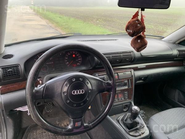 Ауди А4 1995 в Рига на AUTOMOTO.COM.LV Фиолетовый Ауди А4 1995 в Рига, объемом двигателя 1.80 л и пробегом 420 тыс. км за 1600 €, фото 9 на AUTOMOTO.COM.LV