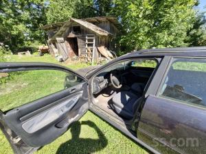 Violet Audi A4 1996 in Cesis, with an engine capacity of 1.90 L and mileage of 369 thousand km for 400 €, photo 6 on AUTOMOTO.COM.LV