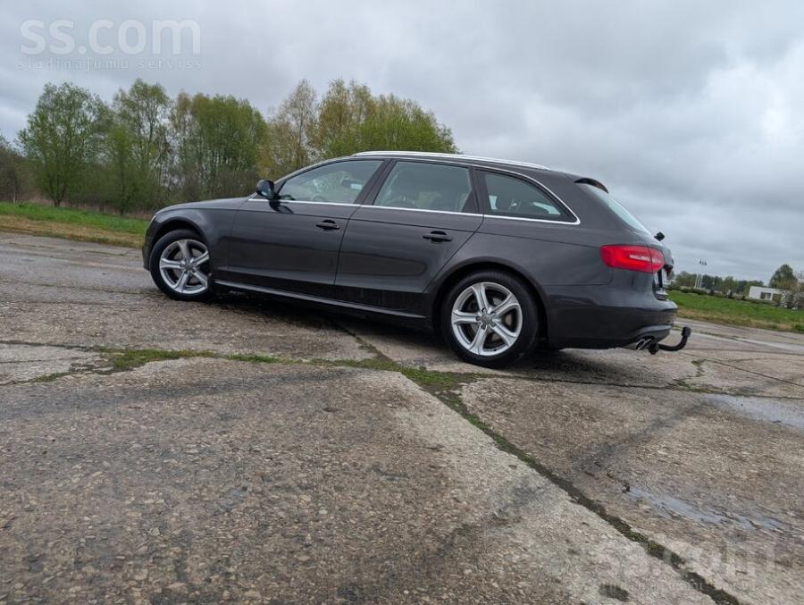 Violet Audi A4 2013 in Riga, with an engine capacity of 2.00 L and mileage of 239 thousand km for 7200 €, photo 8 on AUTOMOTO.COM.LV