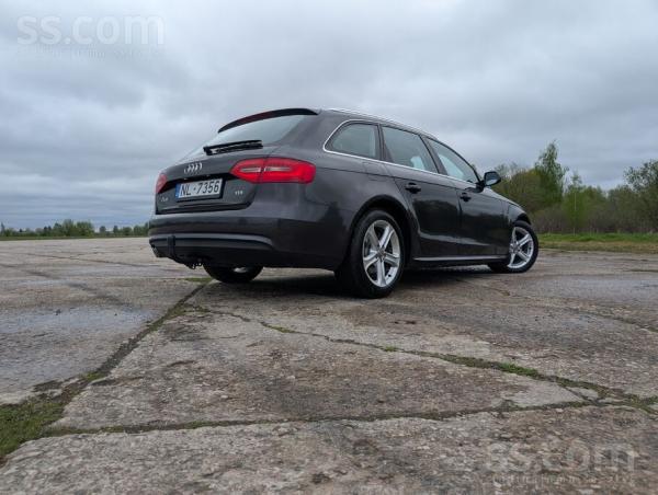 Violets Audi A4 2013 Rīga, ar dzinēja tilpumu 2.00 L un nobraukumu 239 tūkst. km par 7200 €, foto 10 vietnē AUTOMOTO.COM.LV