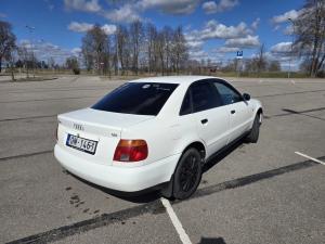 Balts Audi A4 1995 Rīga, ar dzinēja tilpumu 1.60 L un nobraukumu 248 tūkst. km par 1850 €, foto 7 vietnē AUTOMOTO.COM.LV