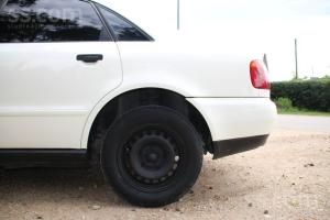 Balts Audi A4 1995 Rīga, ar dzinēja tilpumu 2.00 L un nobraukumu 377 tūkst. km par 1300 €, foto 17 vietnē AUTOMOTO.COM.LV