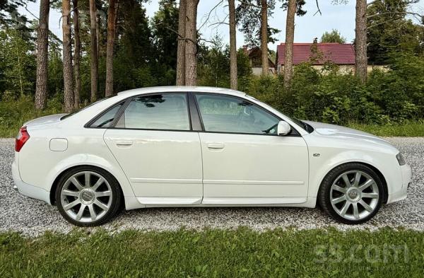 White Audi A4 2002 in Riga, with an engine capacity of 3.00 L and mileage of 282 thousand km for 3490 €, photo 7 on AUTOMOTO.COM.LV