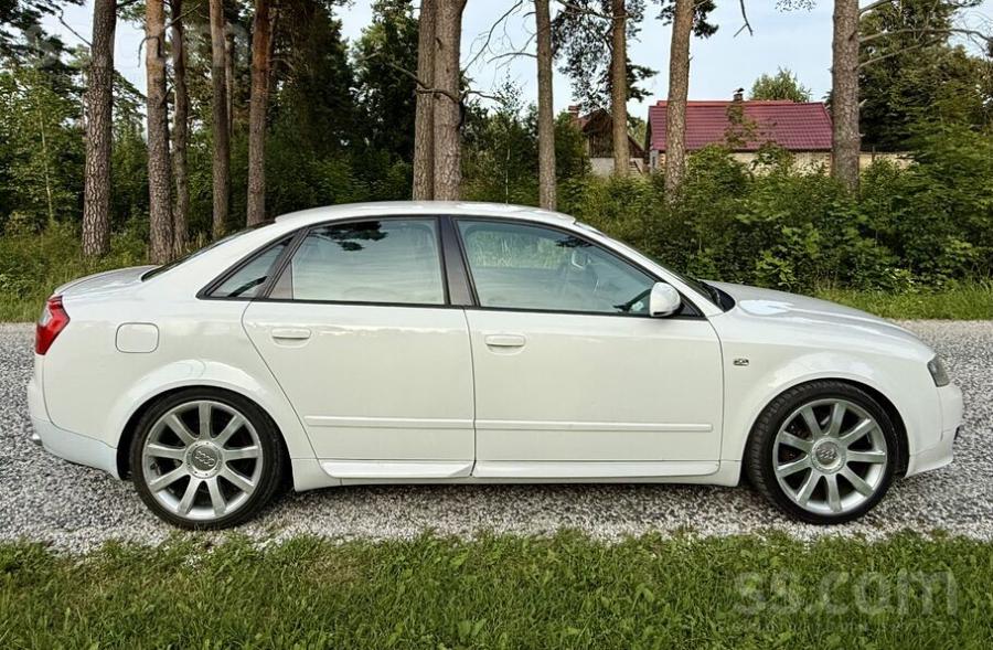 White Audi A4 2002 in Riga, with an engine capacity of 3.00 L and mileage of 282 thousand km for 3490 €, photo 7 on AUTOMOTO.COM.LV