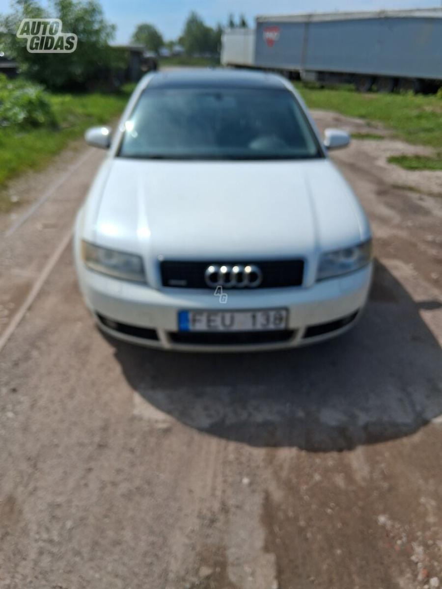 White Audi A4 2004 in Kaunas, with an engine capacity of 1.80 L and mileage of 282 thousand km for 850 €, photo 7 on AUTOMOTO.COM.LV
