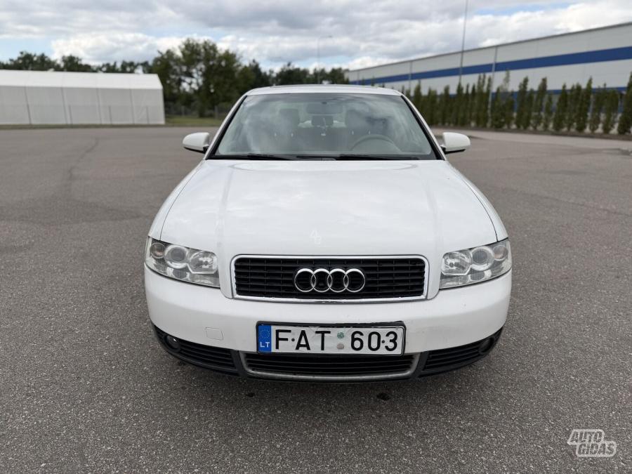 White Audi A4 2006 in Ukmerge, with an engine capacity of 1.80 L and mileage of 320 thousand km for 650 €, photo 9 on AUTOMOTO.COM.LV