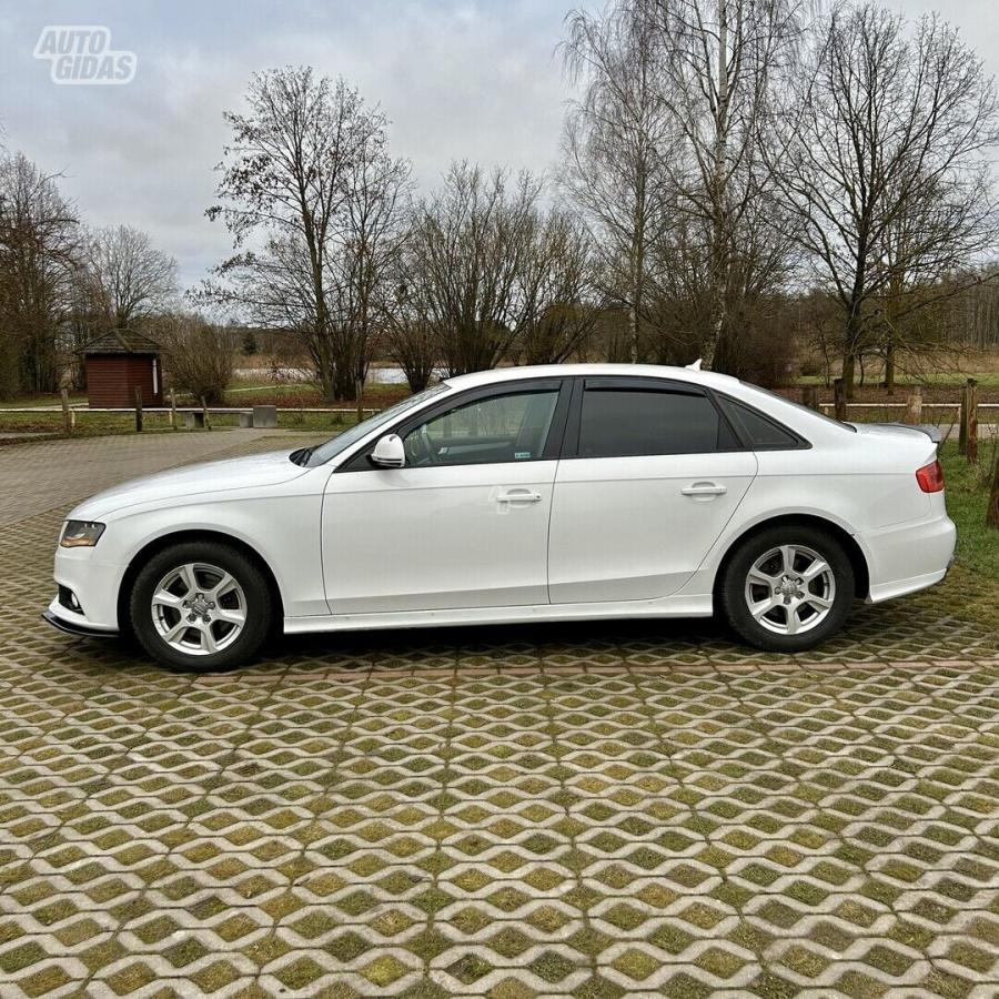 White Audi A4 2008 in Joniskis, with an engine capacity of 2.00 L and mileage of 293 thousand km for 4200 €, photo 7 on AUTOMOTO.COM.LV