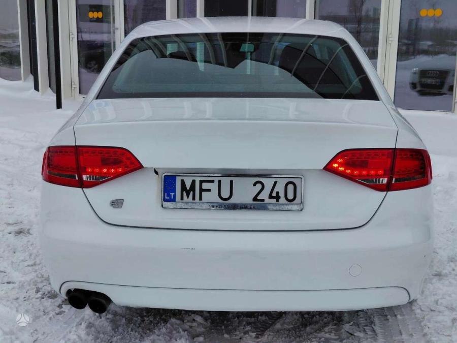Balts Audi A4 2008 Viļņa, ar dzinēja tilpumu 1.97 L un nobraukumu 296 tūkst. km par 3900 €, foto 5 vietnē AUTOMOTO.COM.LV