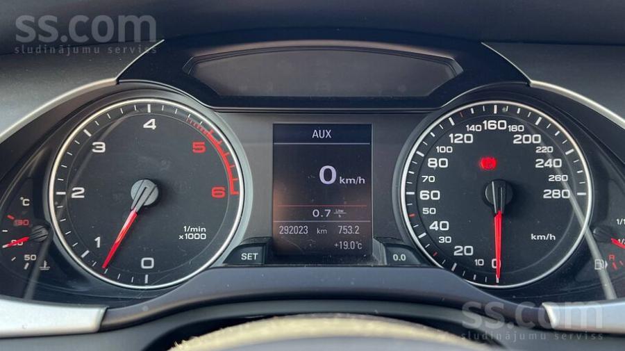 Balts Audi A4 2008 Rīga, ar dzinēja tilpumu 3.00 L un nobraukumu 292 tūkst. km par 6500 €, foto 10 vietnē AUTOMOTO.COM.LV