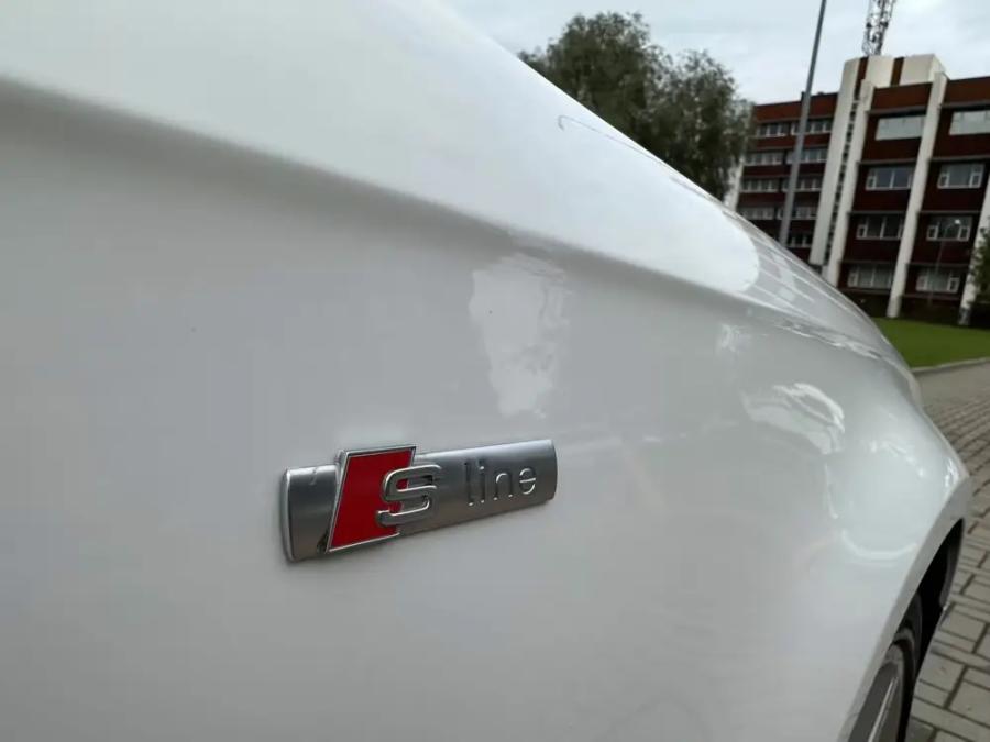 White Audi A4 2008 in Riga, with an engine capacity of 2.00 L and mileage of 282 thousand km for 5290 €, photo 10 on AUTOMOTO.COM.LV