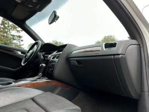 White Audi A4 2008 in Riga, with an engine capacity of 2.00 L and mileage of 282 thousand km for 5290 €, photo 12 on AUTOMOTO.COM.LV
