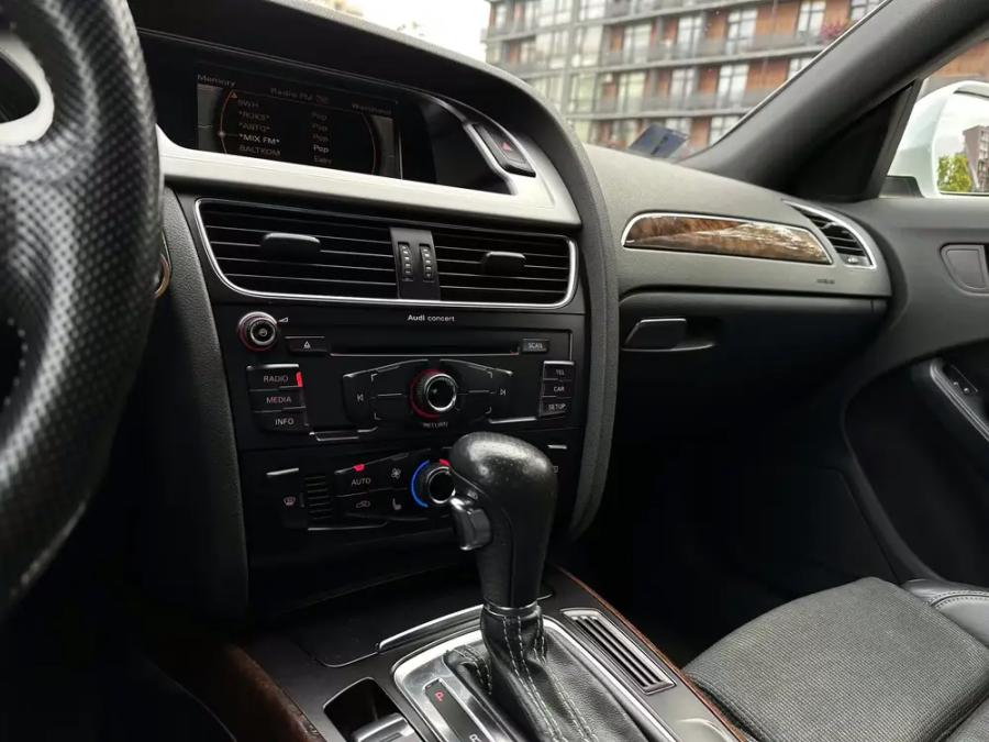 White Audi A4 2008 in Riga, with an engine capacity of 2.00 L and mileage of 282 thousand km for 5290 €, photo 19 on AUTOMOTO.COM.LV