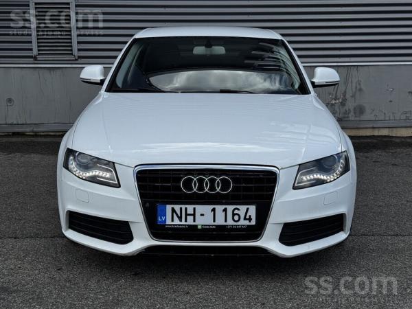 White Audi A4 2008 in Riga, with an engine capacity of 2.00 L and mileage of 284 thousand km for 3900 €, photo 8 on AUTOMOTO.COM.LV