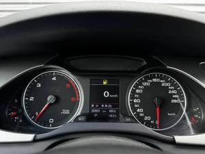 Белый Ауди А4 2008 в Рига, объемом двигателя 2.00 л и пробегом 284 тыс. км за 3900 €, фото 16 на AUTOMOTO.COM.LV