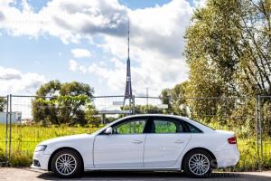 White Audi A4 2008 in Riga, with an engine capacity of 2.00 L and mileage of 360 thousand km for 5990 €, photo 5 on AUTOMOTO.COM.LV