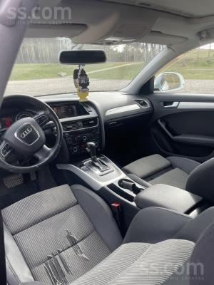 White Audi A4 2008 in Liepaja, with an engine capacity of 2.00 L and mileage of 254 thousand km for 4000 €, photo 4 on AUTOMOTO.COM.LV