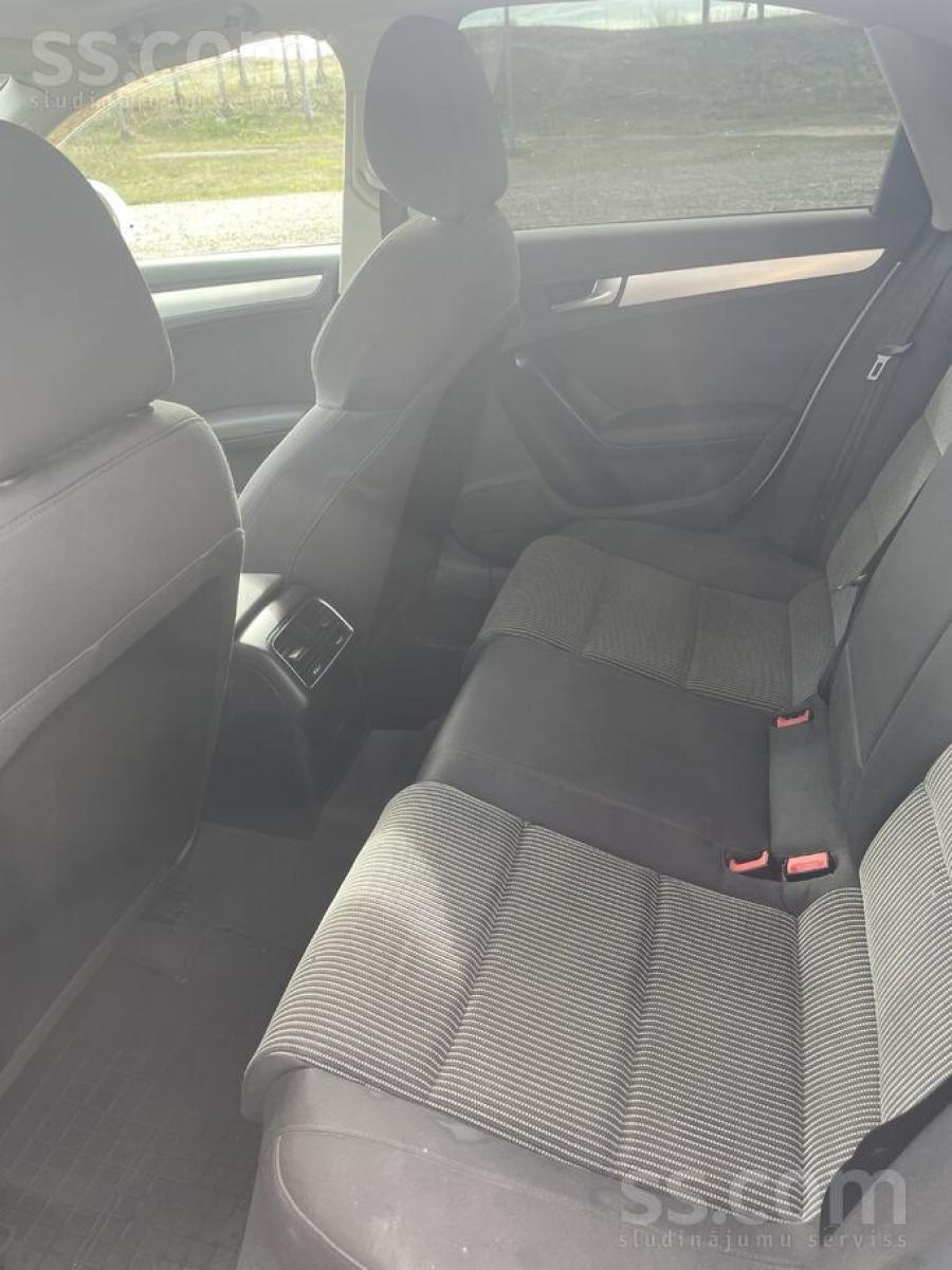 White Audi A4 2008 in Liepaja, with an engine capacity of 2.00 L and mileage of 254 thousand km for 4000 €, photo 6 on AUTOMOTO.COM.LV
