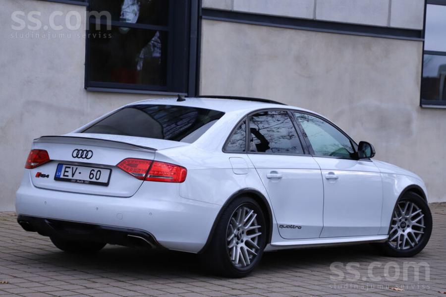 Balts Audi A4 2009 Tukums, ar dzinēja tilpumu 3.00 L un nobraukumu 236 tūkst. km par 10200 €, foto 4 vietnē AUTOMOTO.COM.LV