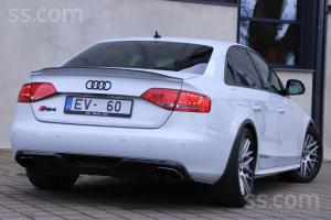 Balts Audi A4 2009 Tukums, ar dzinēja tilpumu 3.00 L un nobraukumu 236 tūkst. km par 10200 €, foto 5 vietnē AUTOMOTO.COM.LV