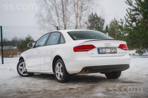 Balts Audi A4 2009 Rīga, ar dzinēja tilpumu 2.00 L un nobraukumu 379 tūkst. km par 6990 €, foto 4 vietnē AUTOMOTO.COM.LV