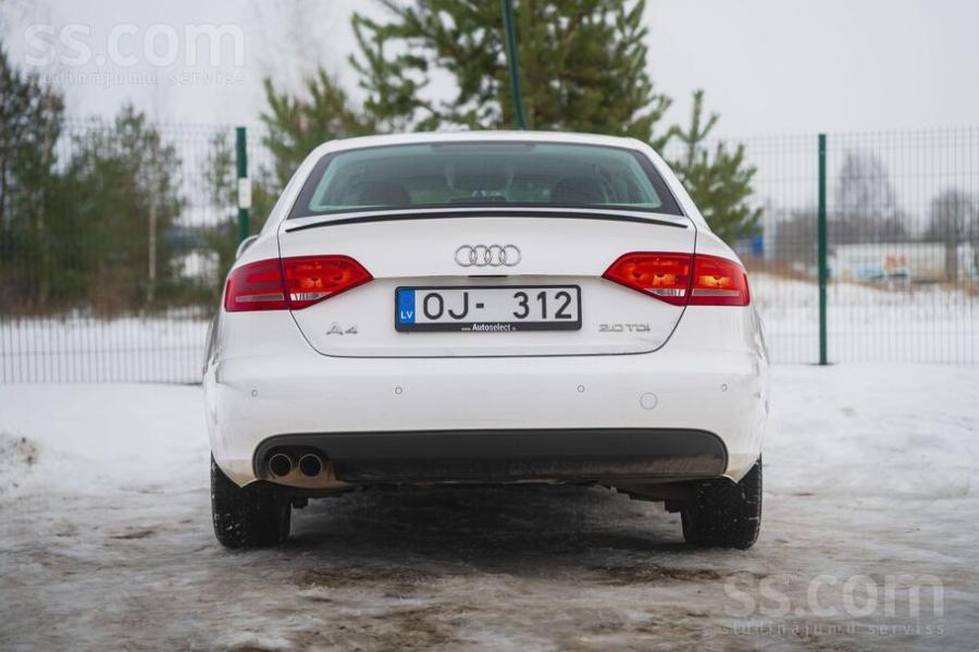 Balts Audi A4 2009 Rīga, ar dzinēja tilpumu 2.00 L un nobraukumu 379 tūkst. km par 6990 €, foto 5 vietnē AUTOMOTO.COM.LV