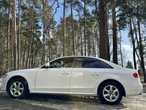 Balts Audi A4 2009 Alīta, ar dzinēja tilpumu 2.00 L un nobraukumu 309 tūkst. km par 5950 €, foto 9 vietnē AUTOMOTO.COM.LV
