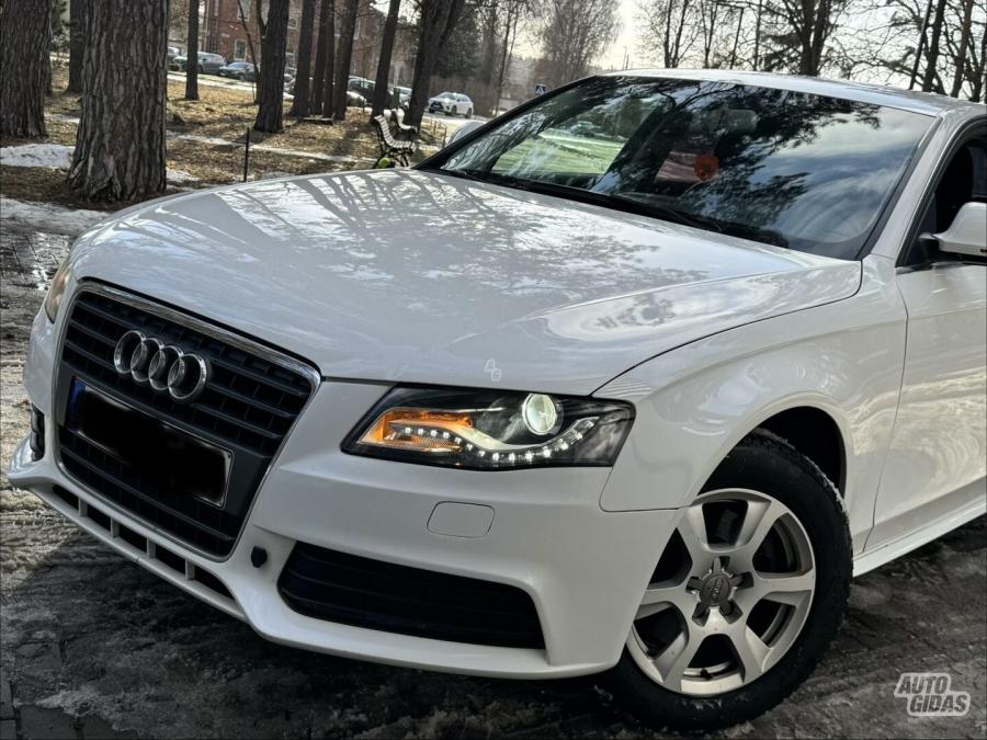 White Audi A4 2009 in Alytus, with an engine capacity of 2.00 L and mileage of 309 thousand km for 5750 €, photo 4 on AUTOMOTO.COM.LV
