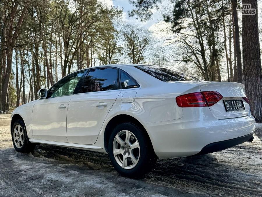 White Audi A4 2009 in Alytus, with an engine capacity of 2.00 L and mileage of 309 thousand km for 5750 €, photo 19 on AUTOMOTO.COM.LV