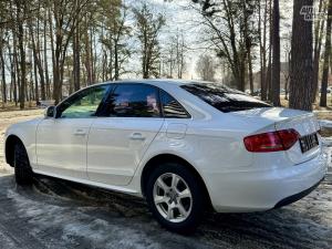 Balts Audi A4 2009 Alīta, ar dzinēja tilpumu 2.00 L un nobraukumu 309 tūkst. km par 5550 €, foto 26 vietnē AUTOMOTO.COM.LV