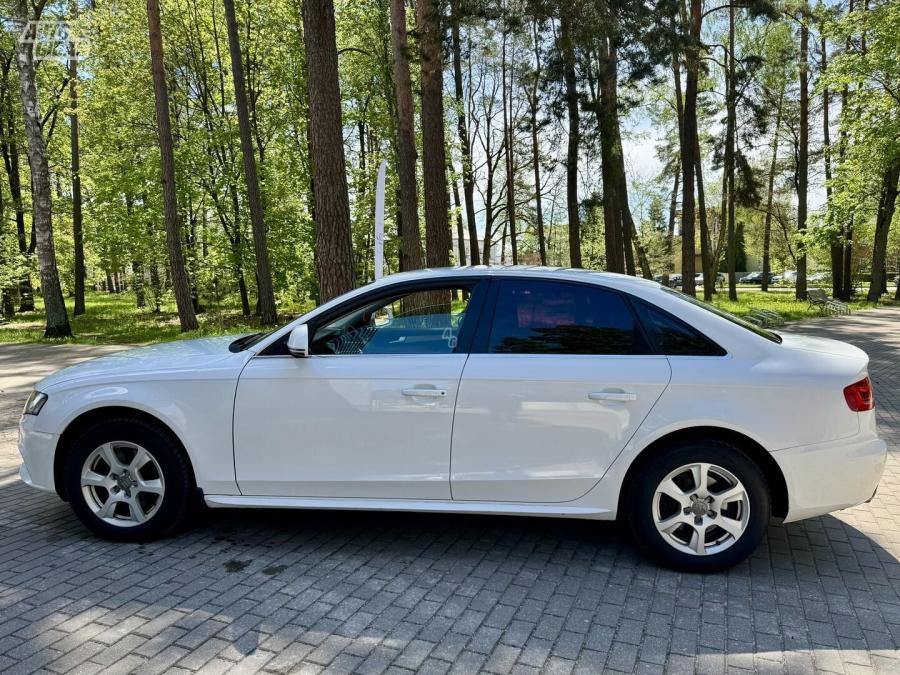 White Audi A4 2009 in Alytus, with an engine capacity of 2.00 L and mileage of 309 thousand km for 5450 €, photo 3 on AUTOMOTO.COM.LV