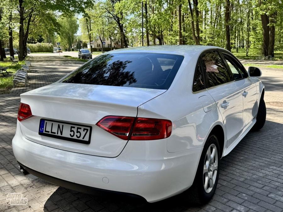 White Audi A4 2009 in Alytus, with an engine capacity of 2.00 L and mileage of 309 thousand km for 5450 €, photo 26 on AUTOMOTO.COM.LV