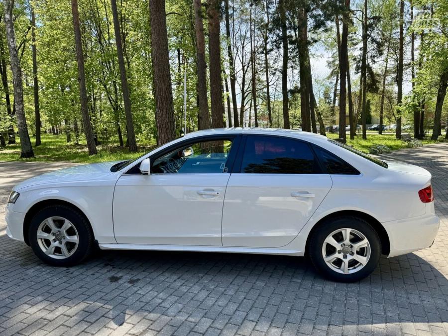 White Audi A4 2009 in Alytus, with an engine capacity of 2.00 L and mileage of 309 thousand km for 5450 €, photo 27 on AUTOMOTO.COM.LV
