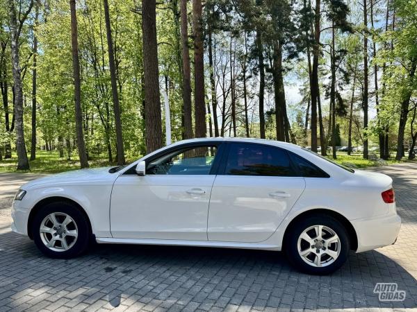 Balts Audi A4 2009 Alīta, ar dzinēja tilpumu 2.00 L un nobraukumu 301 tūkst. km par 5499 €, foto 2 vietnē AUTOMOTO.COM.LV