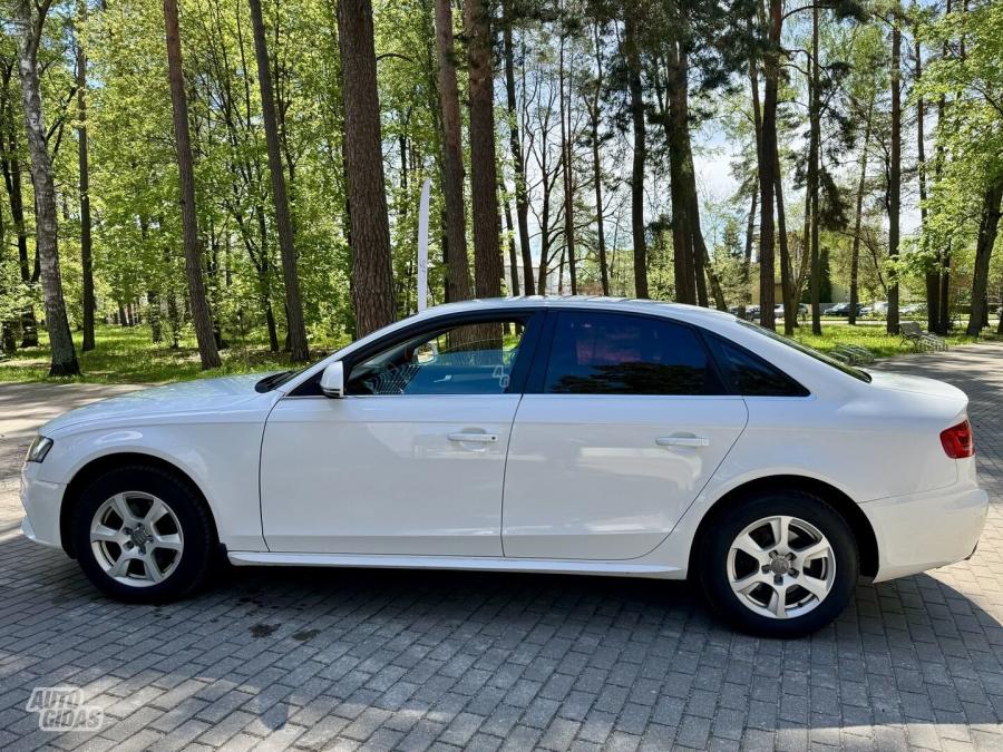 White Audi A4 2009 in Alytus, with an engine capacity of 2.00 L and mileage of 301 thousand km for 5499 €, photo 18 on AUTOMOTO.COM.LV