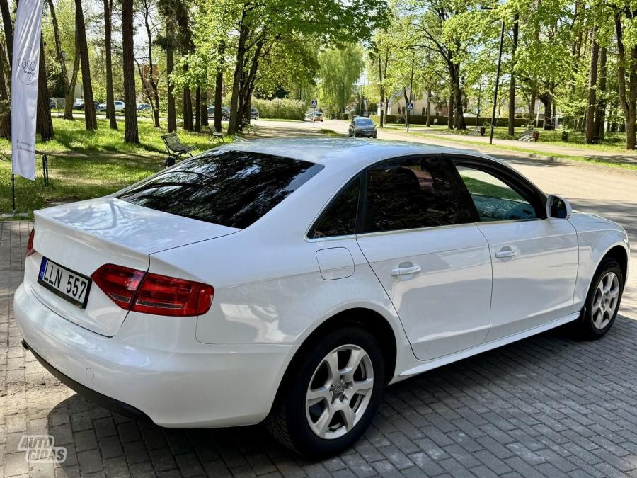 Balts Audi A4 2009 Alīta, ar dzinēja tilpumu 2.00 L un nobraukumu 301 tūkst. km par 4799 €, foto 4 vietnē AUTOMOTO.COM.LV