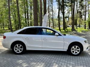Balts Audi A4 2009 Alīta, ar dzinēja tilpumu 2.00 L un nobraukumu 301 tūkst. km par 4799 €, foto 16 vietnē AUTOMOTO.COM.LV