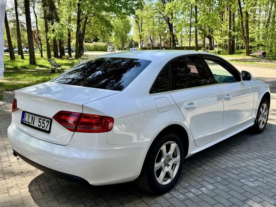 Balts Audi A4 2009 Alīta, ar dzinēja tilpumu 2.00 L un nobraukumu 301 tūkst. km par 4799 €, foto 21 vietnē AUTOMOTO.COM.LV