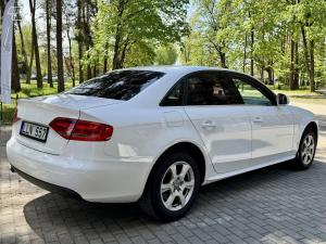 White Audi A4 2009 in Alytus, with an engine capacity of 2.00 L and mileage of 301 thousand km for 4599 €, photo 3 on AUTOMOTO.COM.LV