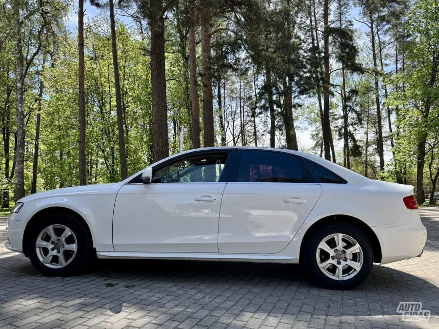 White Audi A4 2009 in Alytus, with an engine capacity of 2.00 L and mileage of 301 thousand km for 4599 €, photo 5 on AUTOMOTO.COM.LV