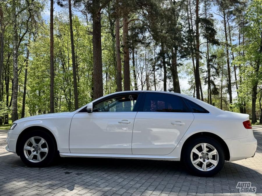 White Audi A4 2009 in Alytus, with an engine capacity of 2.00 L and mileage of 301 thousand km for 4399 €, photo 25 on AUTOMOTO.COM.LV