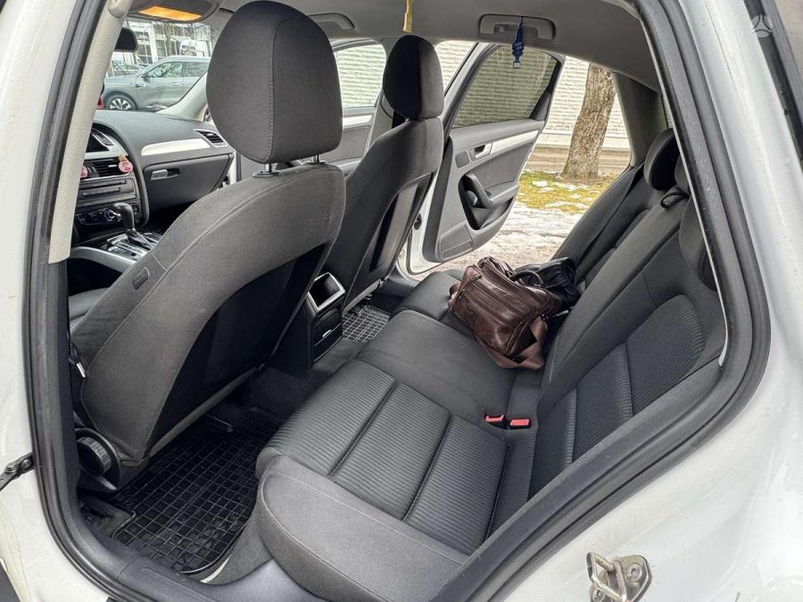 Balts Audi A4 2009 Alīta, ar dzinēja tilpumu 2.70 L un nobraukumu 301 tūkst. km par 6250 €, foto 33 vietnē AUTOMOTO.COM.LV