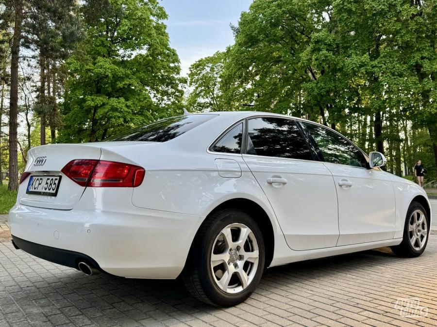 Balts Audi A4 2009 Alīta, ar dzinēja tilpumu 2.70 L un nobraukumu 301 tūkst. km par 6250 €, foto 19 vietnē AUTOMOTO.COM.LV
